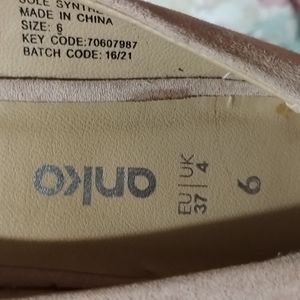 Anko | Shoes | Anko High Heels Size 6 | Poshmark